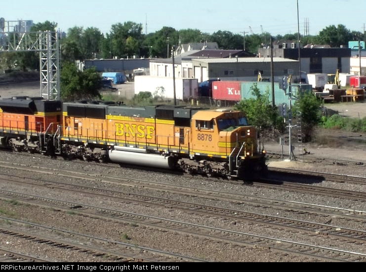 BNSF 8878